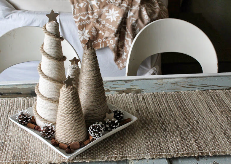 Oh, Cecilia: Comfortable Christmas: Rope Tree Centerpiece