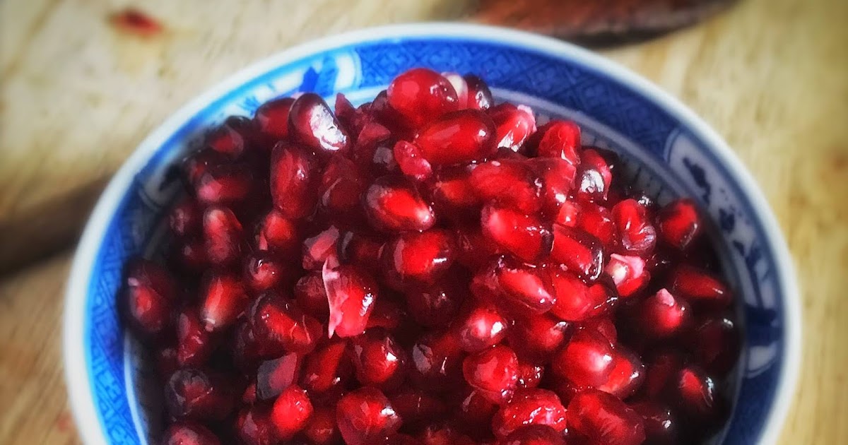 How to Deseed Pomegranate | Chinese Recipes at TheHongKongCookery.com